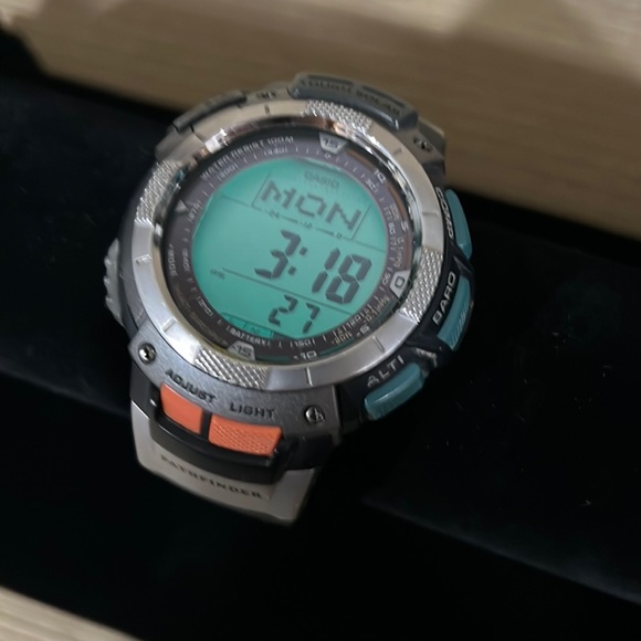 Casio | Accessories | Casio Pathfinder 2894 Triple Sensor Sport Watch ...